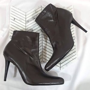 Colin Stuart | Shoes | Colin Stuart Leather Zip Up Ankle Bootie Heel M ...